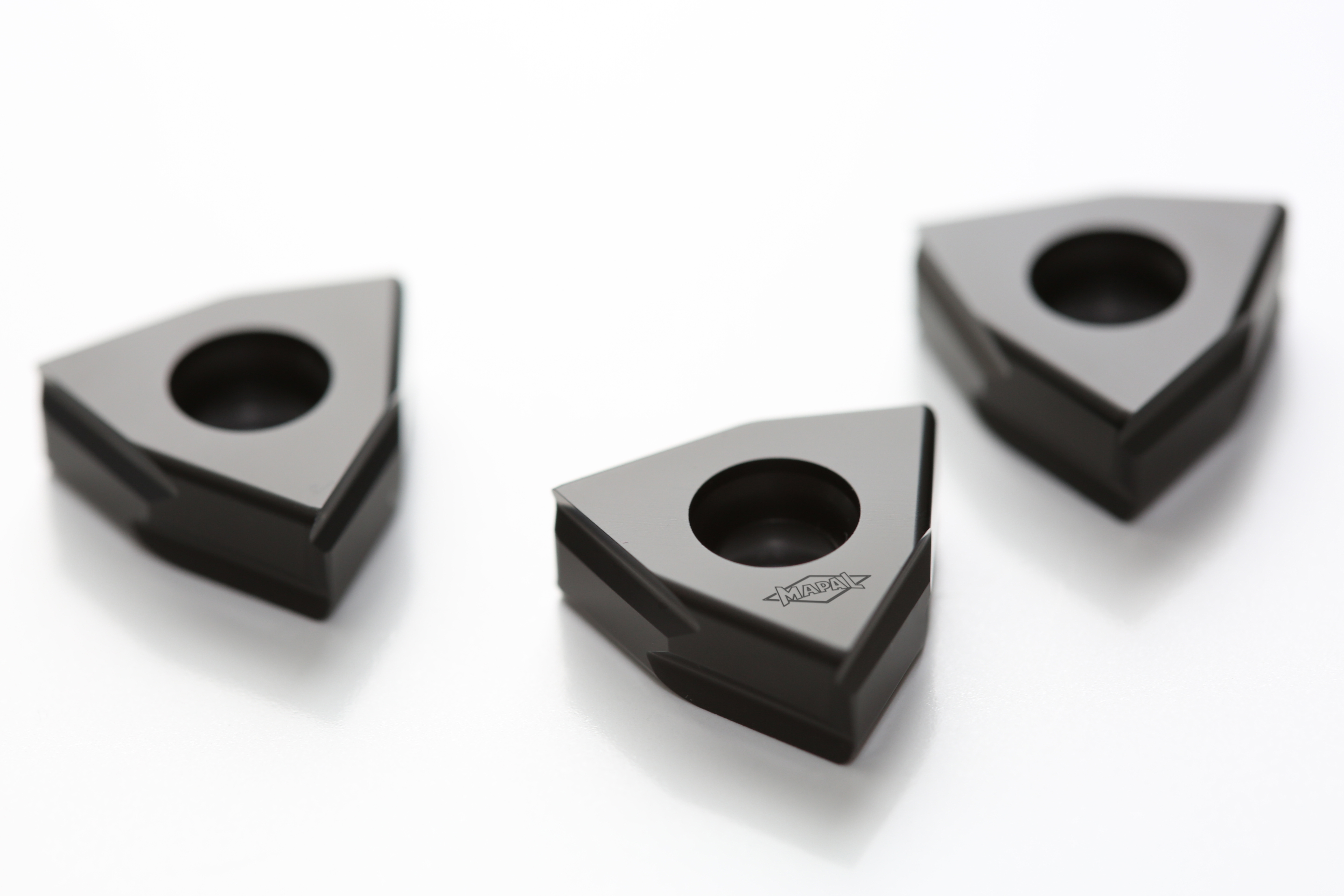 Tool life tripled - MAPAL develops new cutting material series for ...