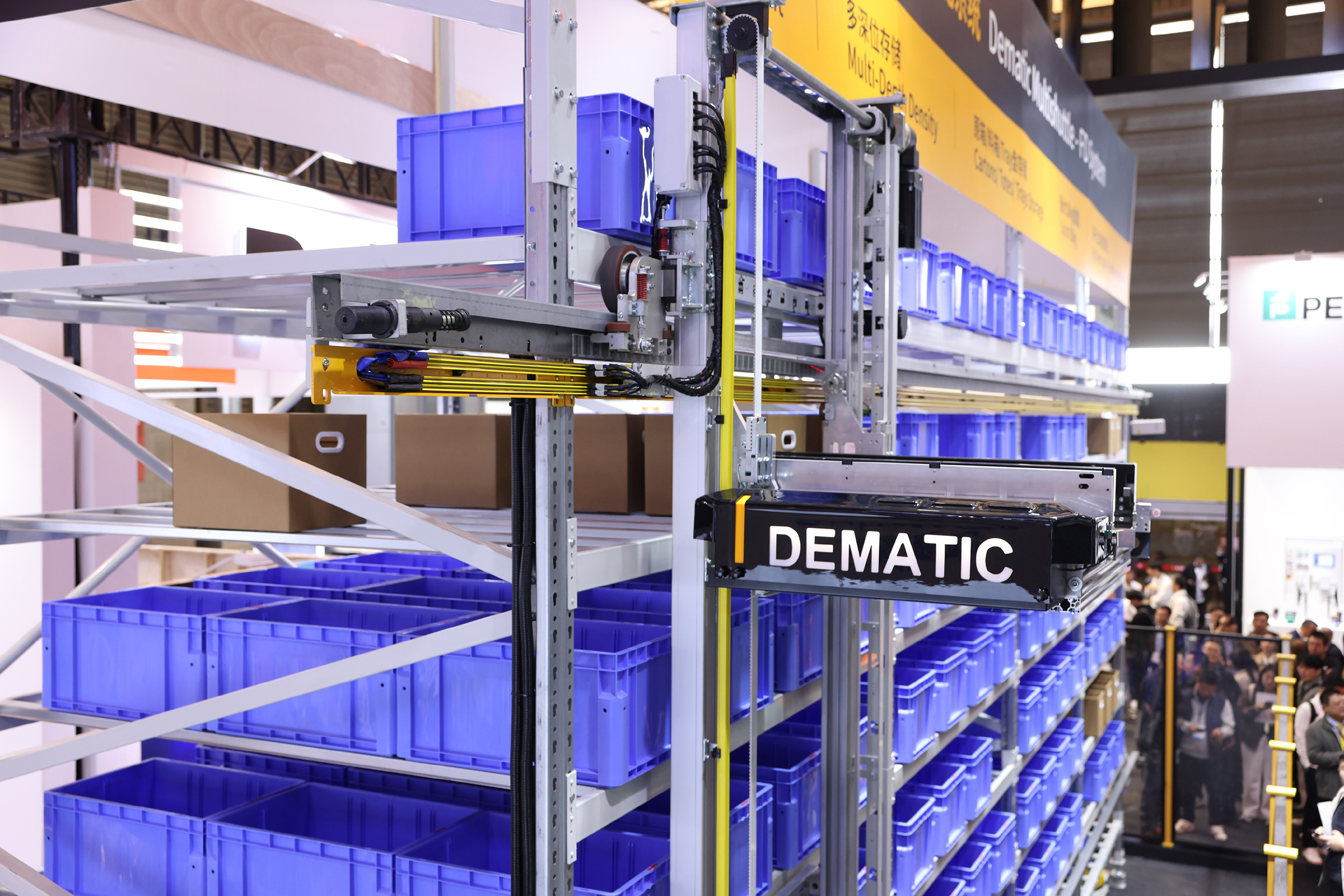 Dematic präsentiert auf der LogiMAT datengetriebene Innovationen für ...