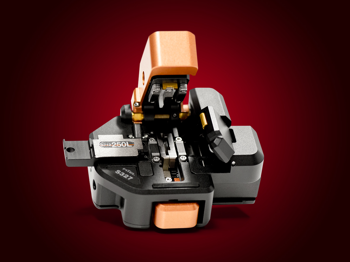 Precision Fiber Cleaver with 65,000 Cleaves per Blade, Laser Components ...