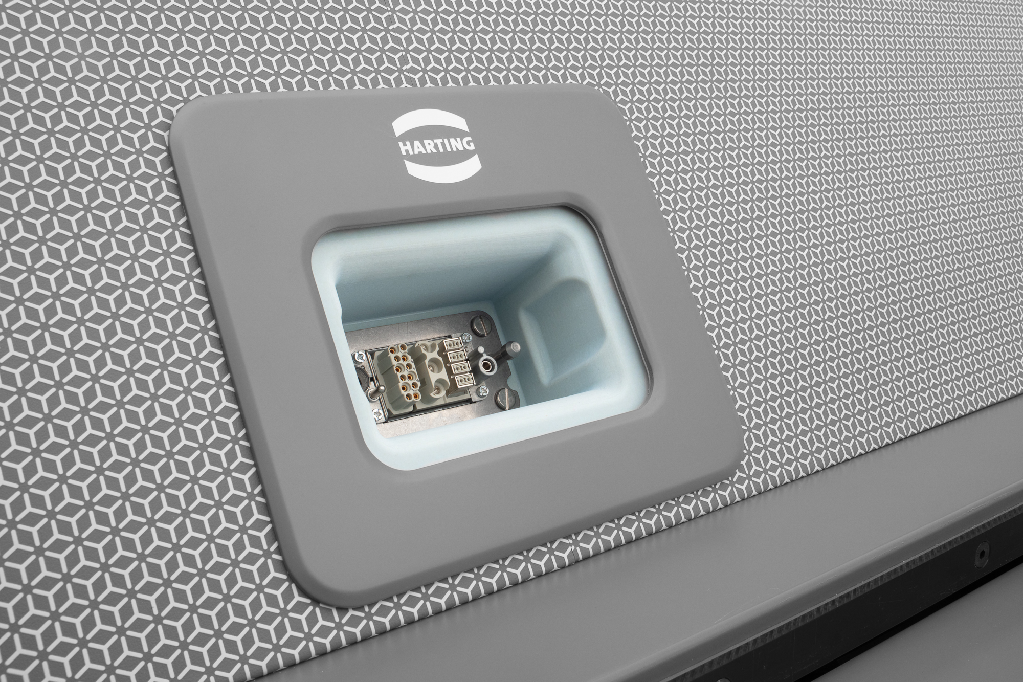 Technology partner and e-mobility pioneer, HARTING Stiftung & Co. KG ...