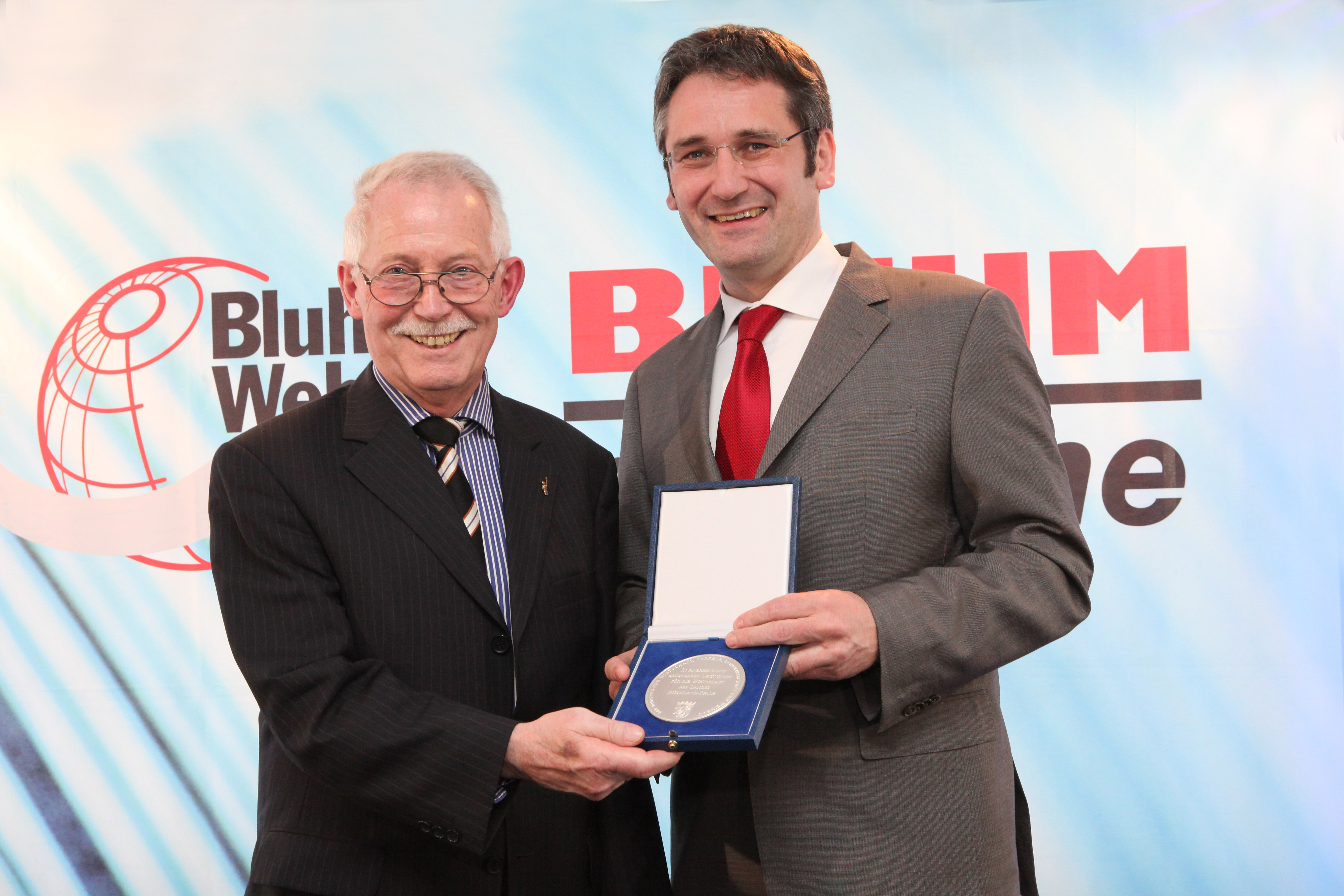 Kennzeichnungsanbieter Bluhm Systeme, Bluhm Systeme GmbH, Story - PresseBox