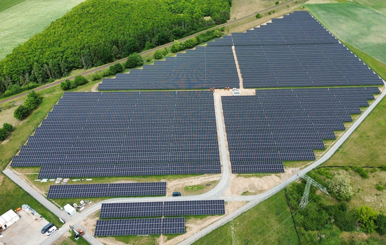 ABO Energy bringt ersten Solarpark in Brandenburg ans Netz, ABO Energy ...