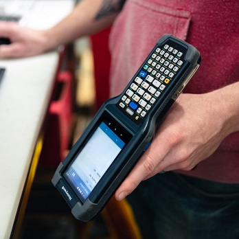 Lagerverwaltung mit Barcodescannern, Dataphone GmbH, Story - PresseBox