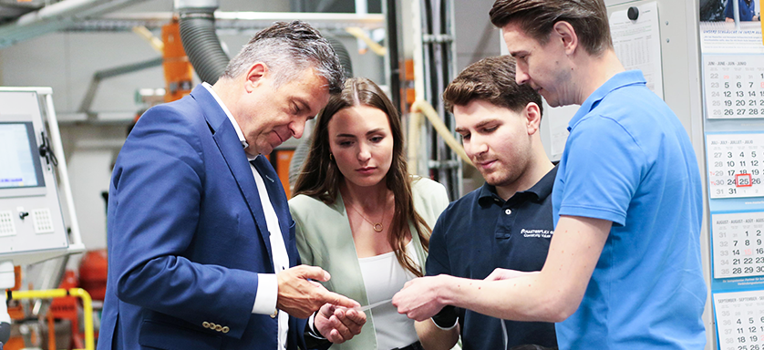 „Wir reiten vor der großen Welle“, Masterflex Group, Story - PresseBox