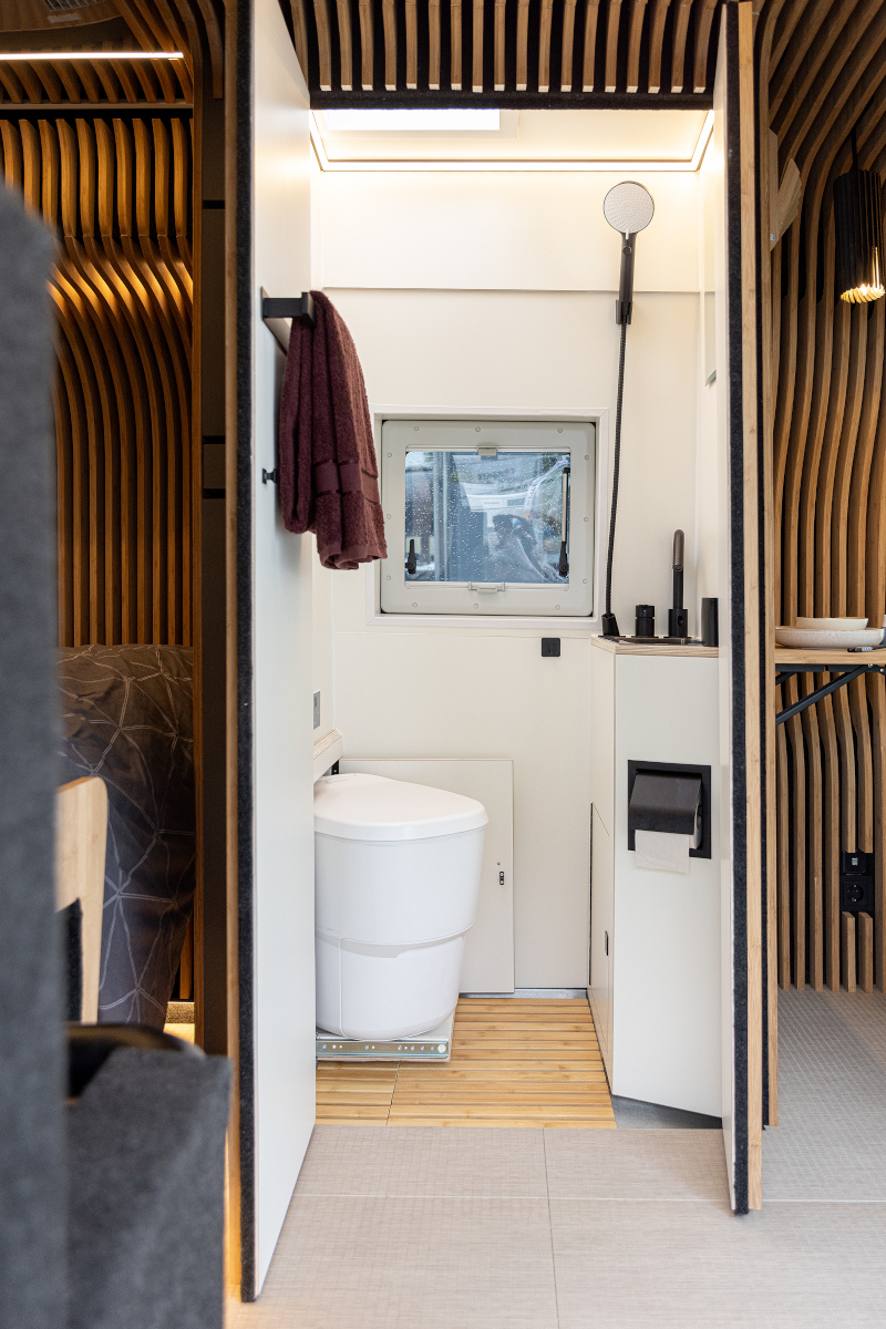 Unique Mobile Office Vehicle: Alpine Announces Market Launch of its Cross Cabin Van, ALPS ALPINE ...