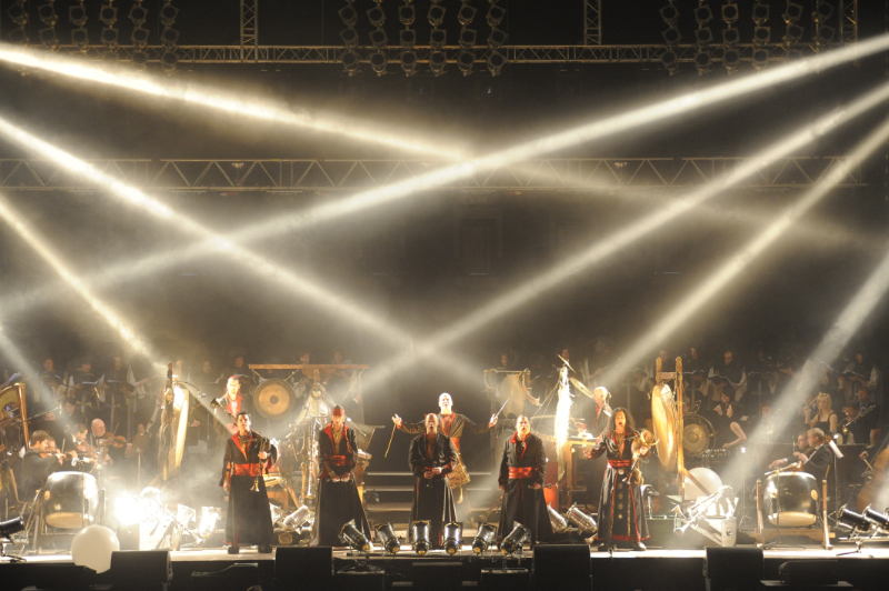 Helicon stattet Konzert-Tour der Band "Corvus-Corax" mit Lichttechnik ...